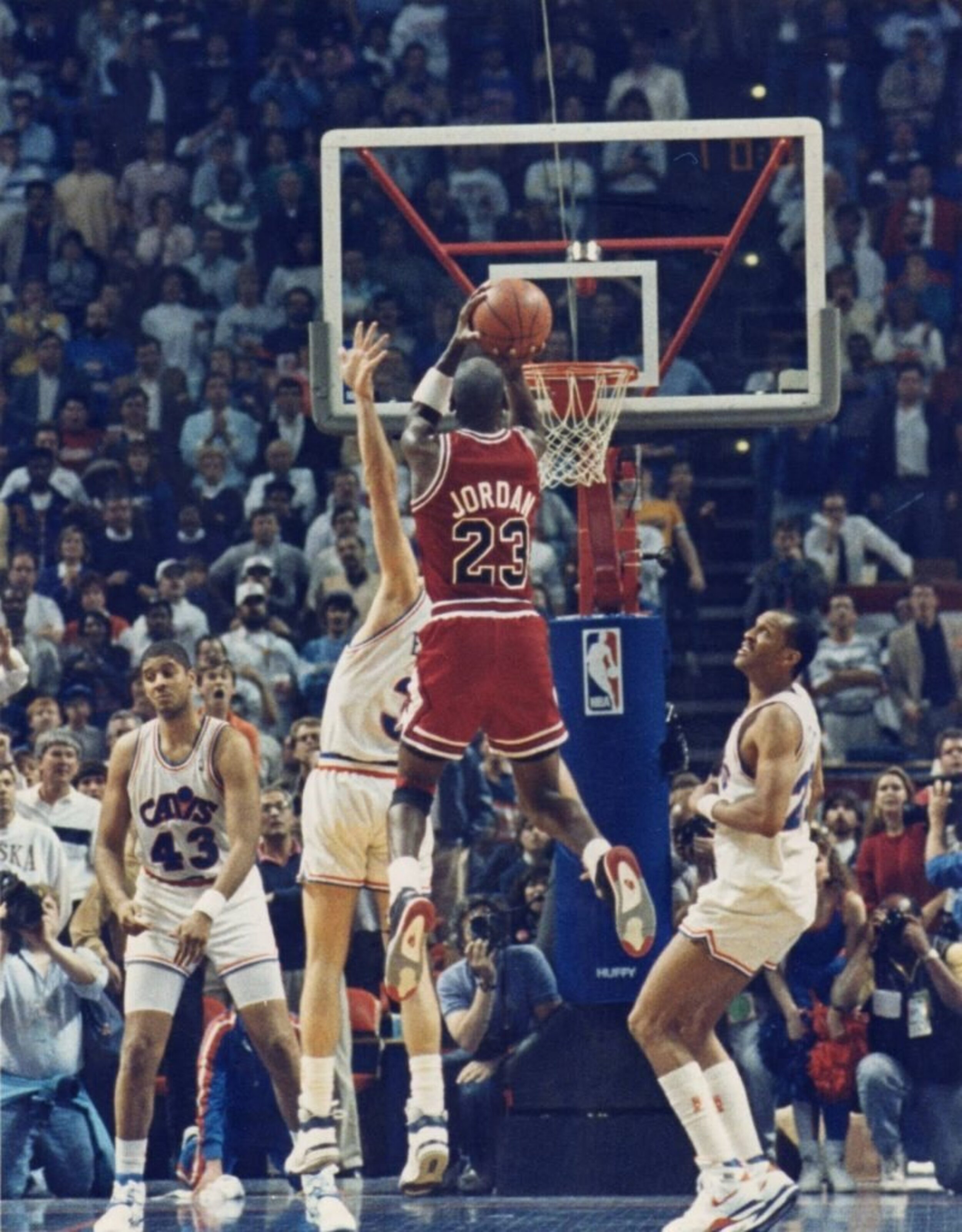 'The Shot' cumple 34 años: el tiro que consagró a Michael Jordan - MENzig